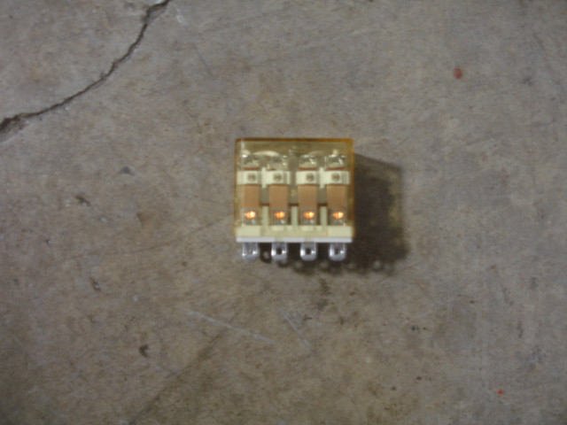 Idec RH4B-U DC 24V Relay - JMW Enterprises