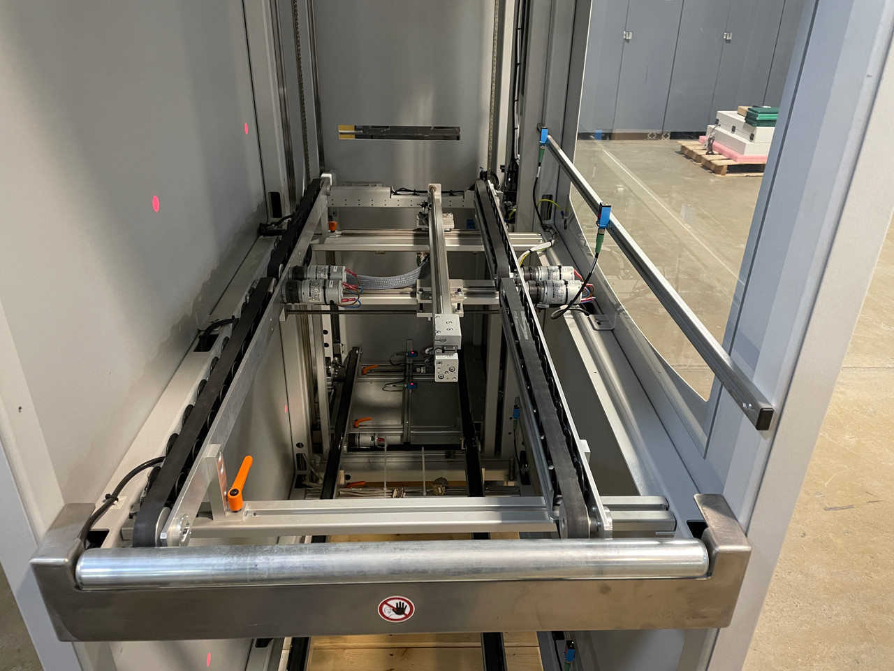 IPTE Magazine Unloader / Line Loader (230801)