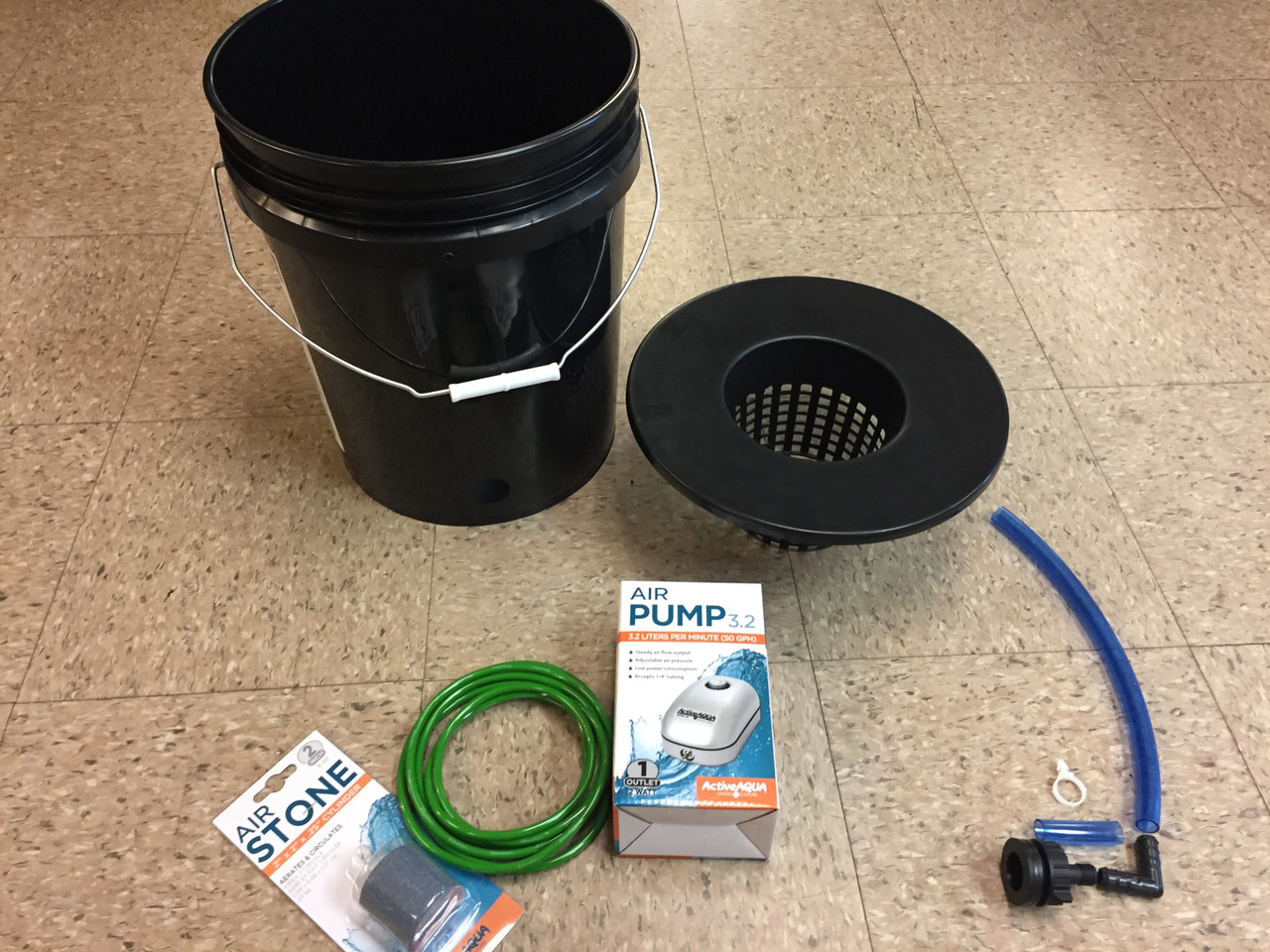 Single Complete DWC Bucket Including: Quality Airpump, Airstone, Water ...