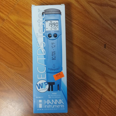 DiST® 5 EC/TDS/Temperature Tester (0 to 3999 µS/cm, 0 to 2000 ppm ...