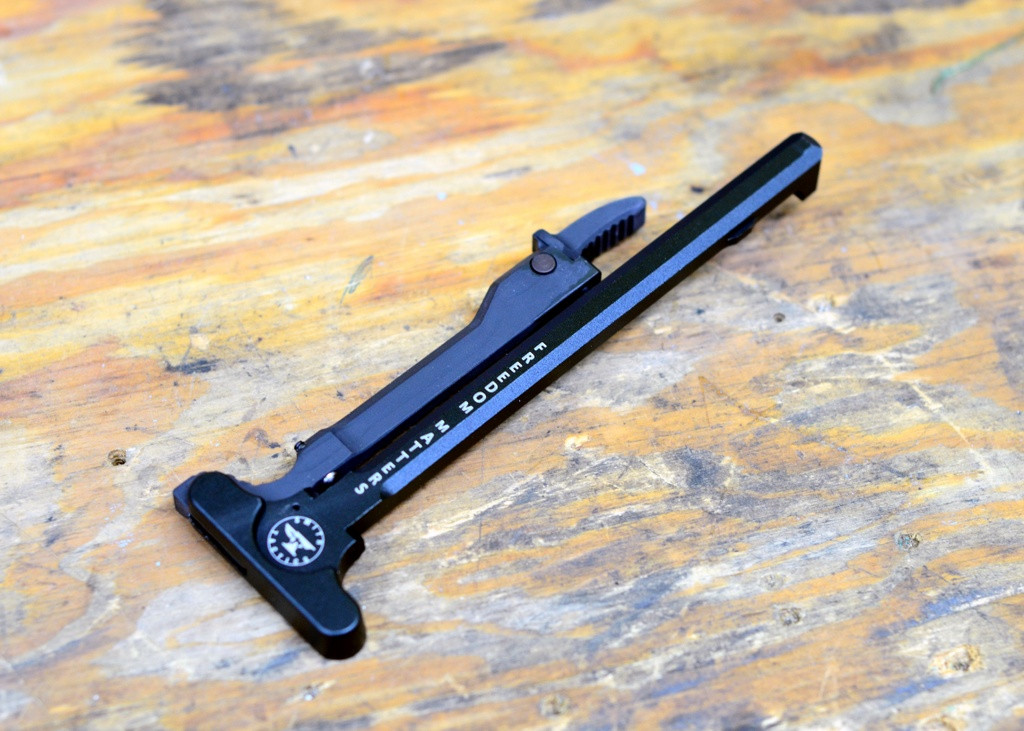 SMITH TACTICS SIDE-KICK Co-CHARGER -Side Charging Handle