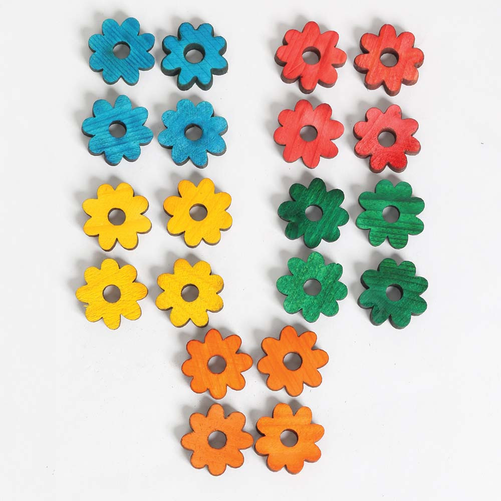 Coloured Pine Wood Daisies | 20-Pack Parrot Toy Parts