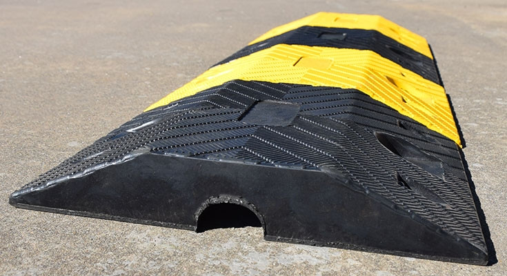 Rubber Speed Hump - Standard Duty RS350AU - Premier Workplace Solutions