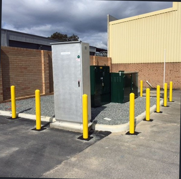 Electrically safe bollard