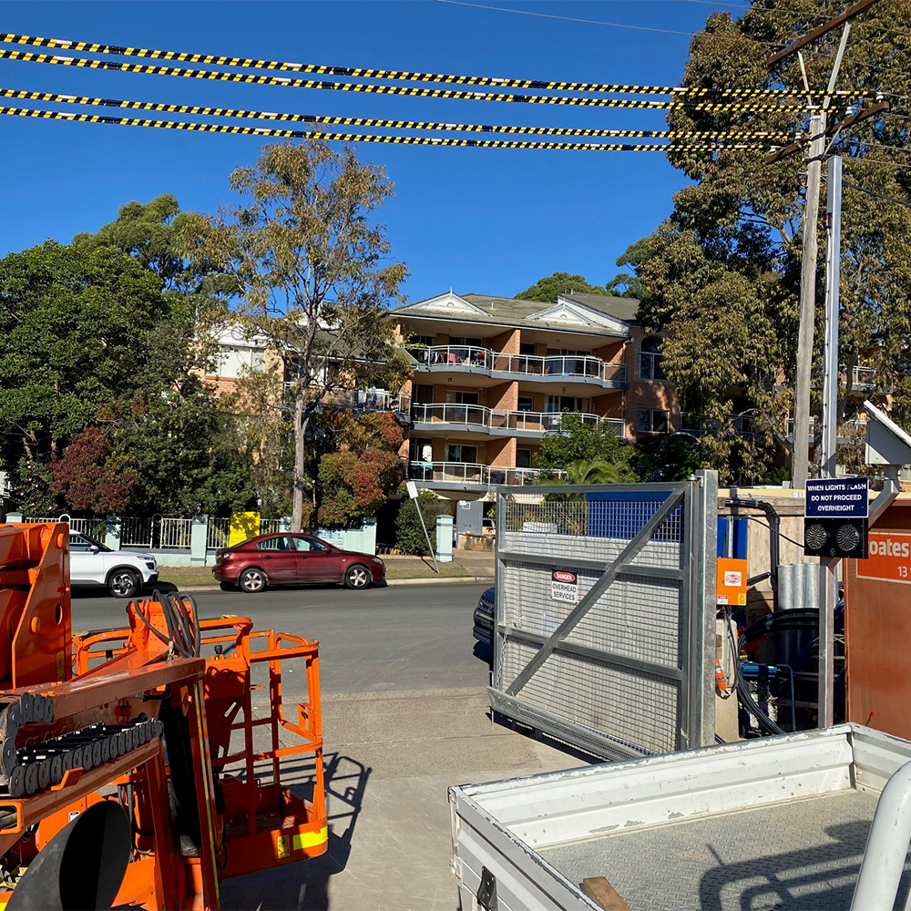 Electronic height clearance systems