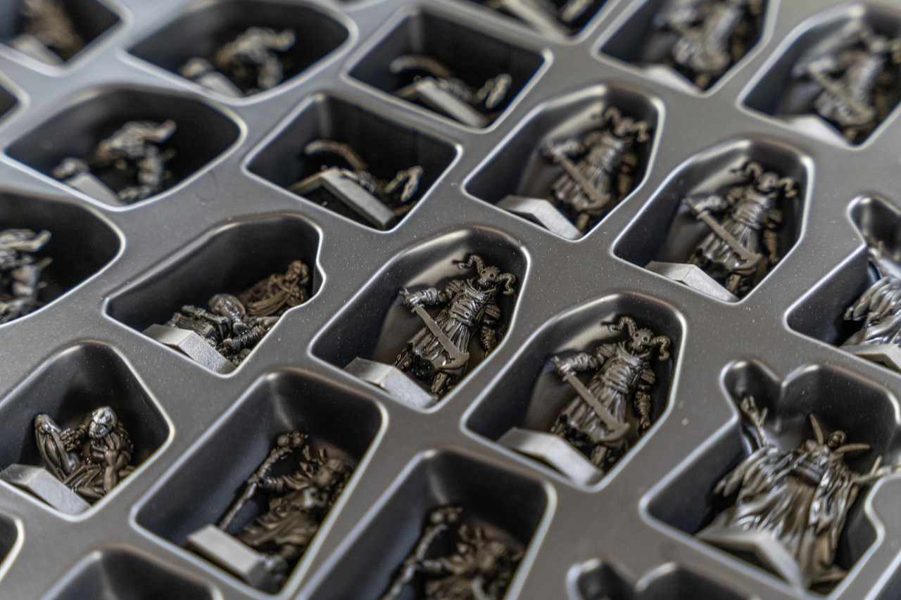 Dark Horde Miniatures Set—Return to Dark Tower (Sold Out - Restock ...