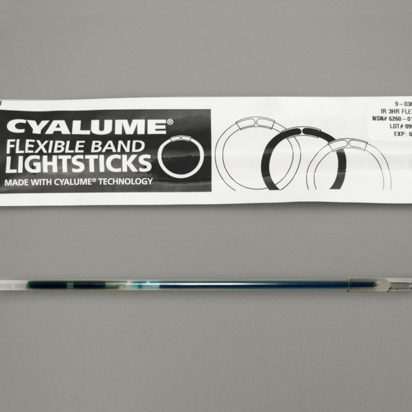 Cyalume 7.5 Inch Infrared Chemlight Band (Pack of 12) - Botach®
