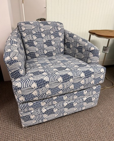 40SW Swivel Chair Fish Blue - Manteo Furniture & Appliance