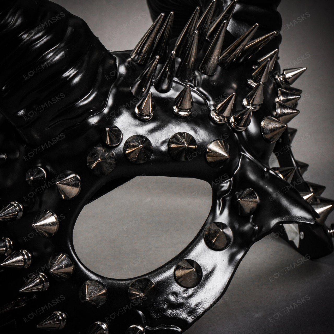 Demon Steampunk Spikes Devil with Back Twisted Horns Masquerade Eye ...