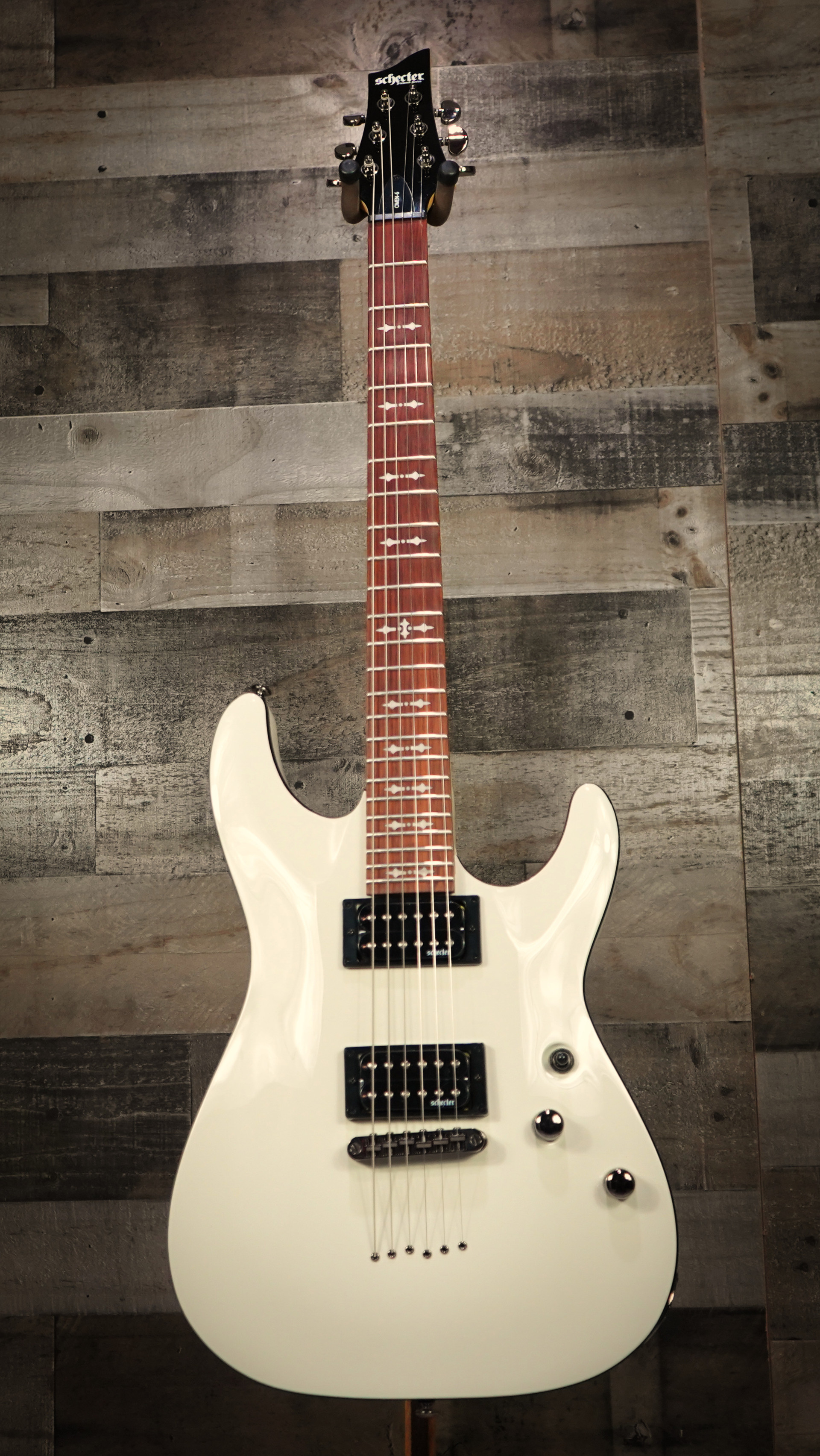 Schecter Omen-6 Vintage White (VWHT) B-Stock Electric Guitar