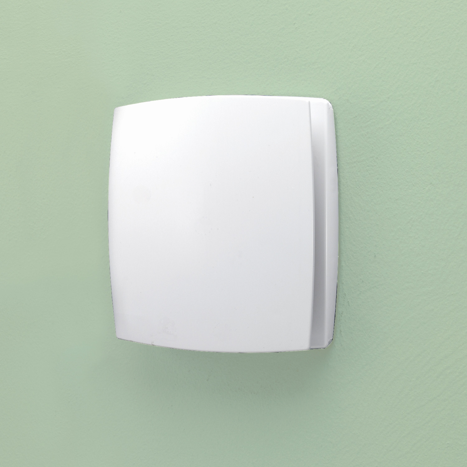 HiB Hush White Wall Mounted Extractor Fan with Timer - 31500 ...