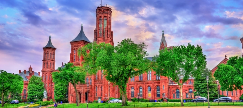 About the Smithsonian Store