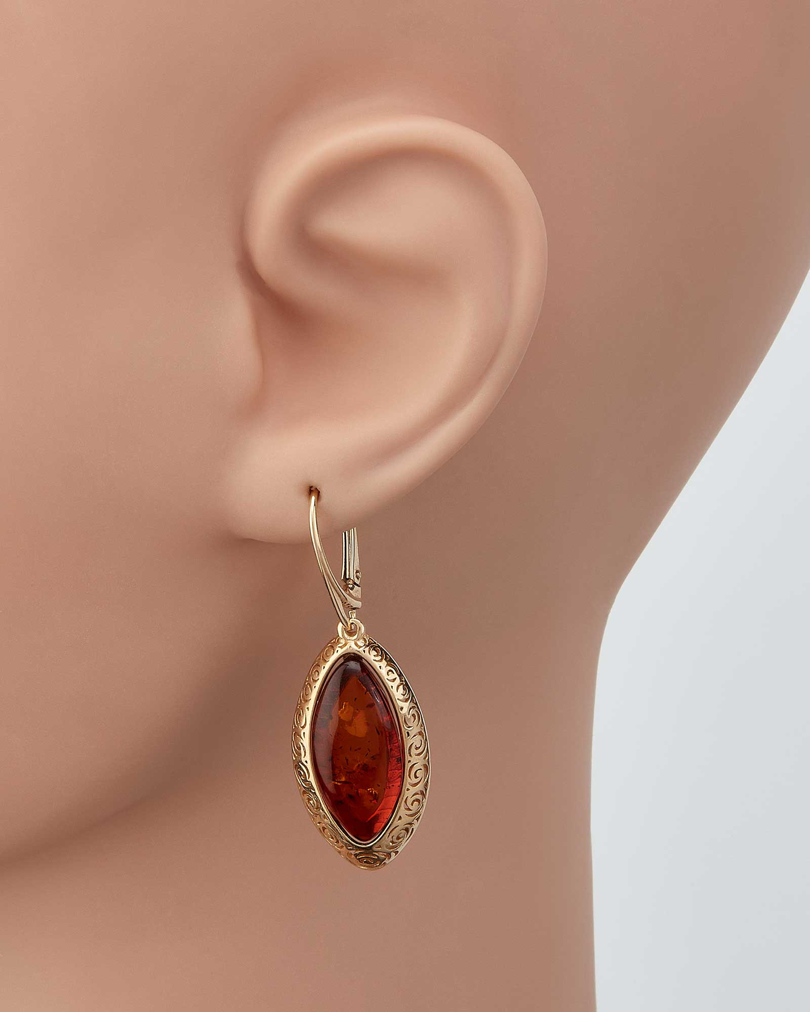 Baltic Amber Jewelry Set | Shop Smithsonian Store