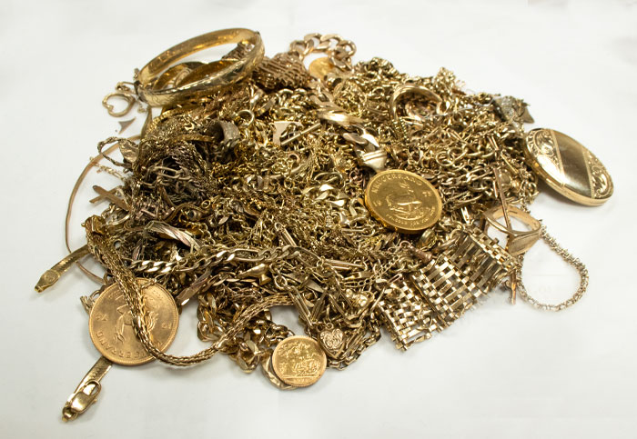 Should I Melt Old Gold Jewellery? - Lazlo Jewellers
