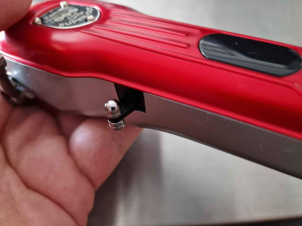 Kemei Pro series hair clipper RED 802