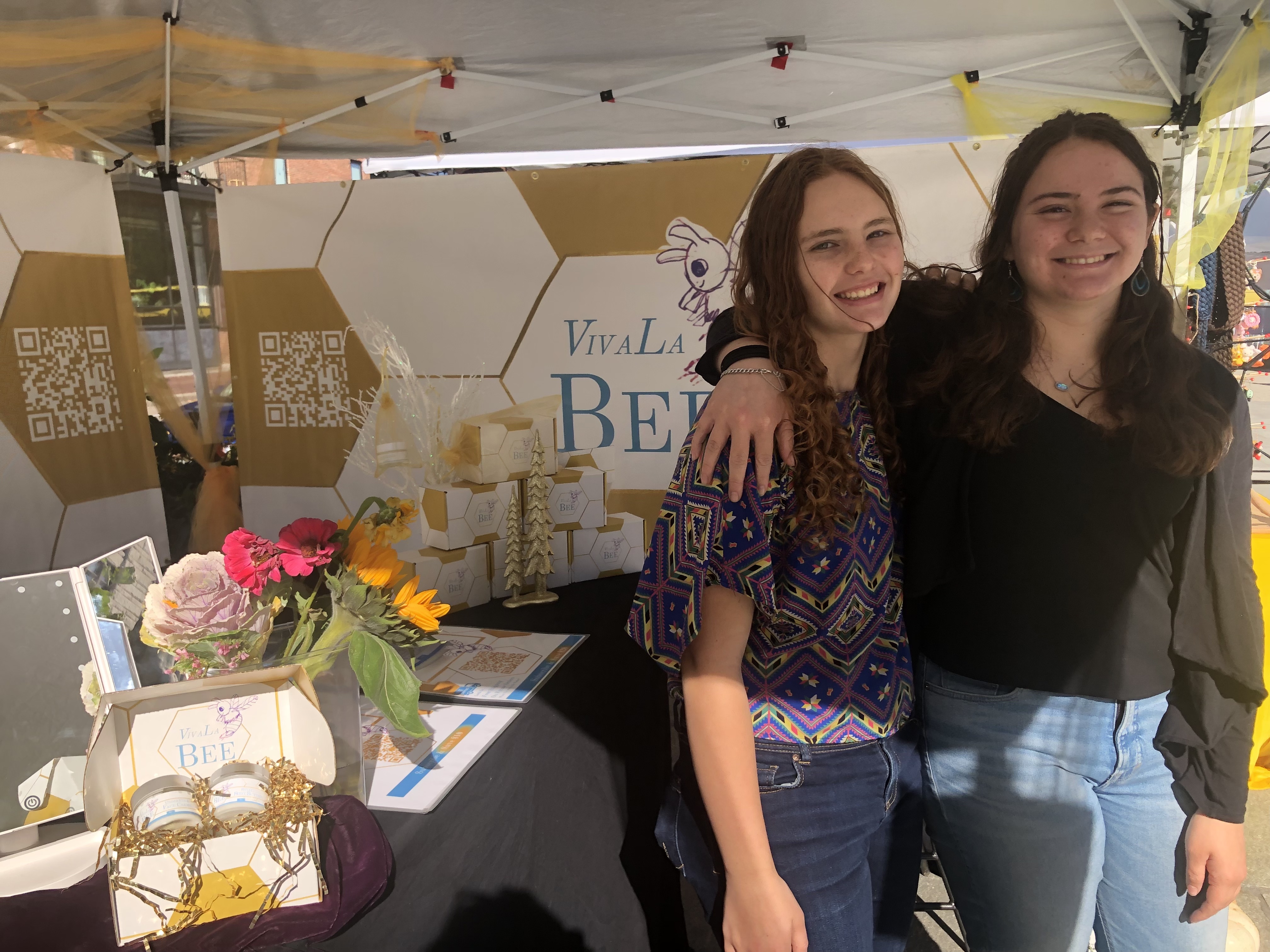 Fall Fun with Viva La Bee at the Greenway Artisan Market in Boston ...