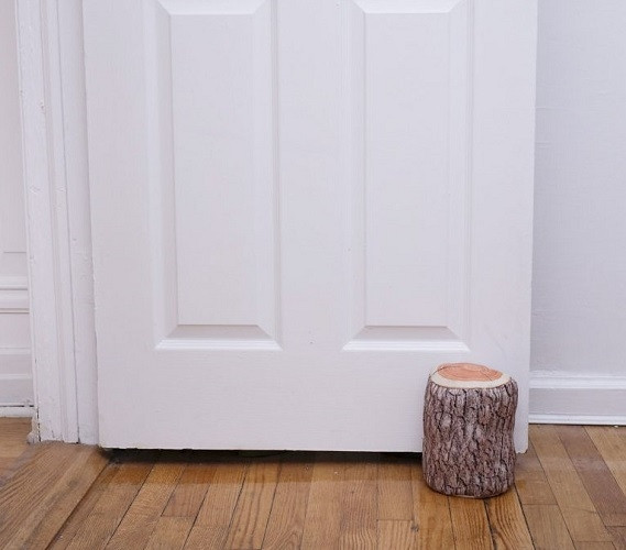 Log Door Stopper