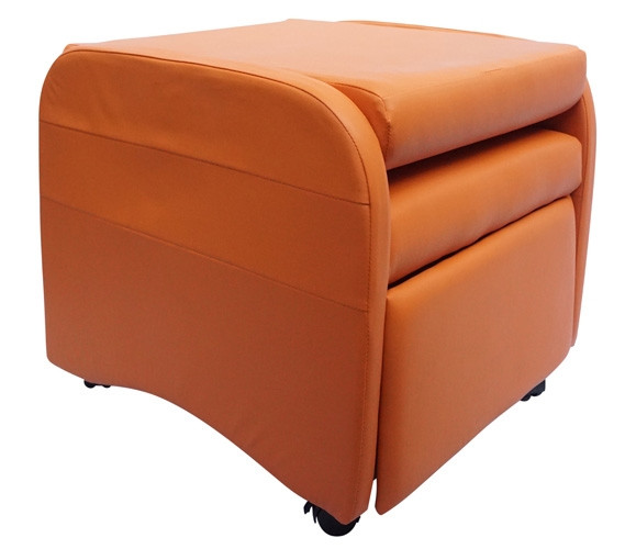 The College Recliner (Folds Compact) - Black