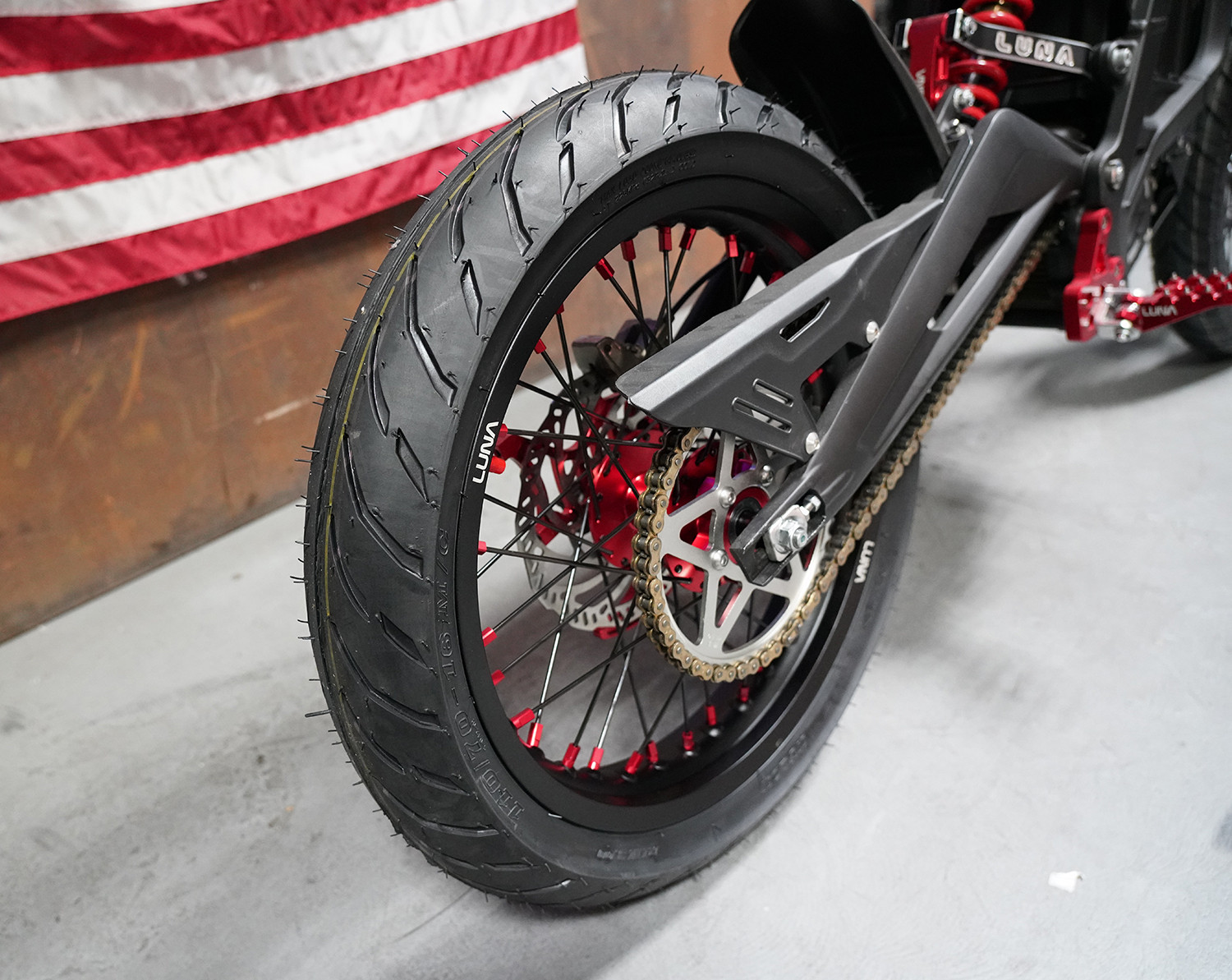 LUNA Deluxe 21 X 18" Complete Wheel Set Upgrade for Surron