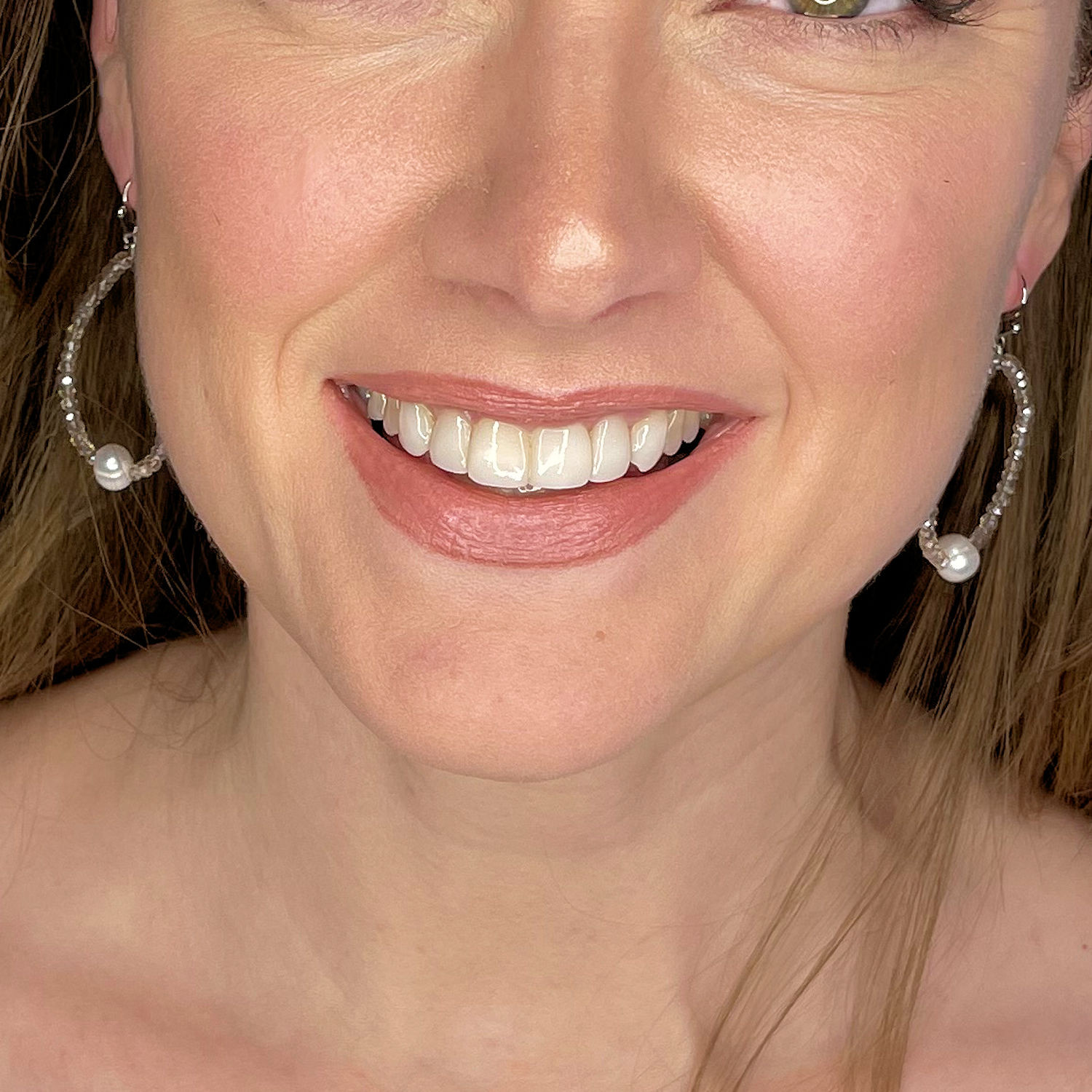 Robin - Laura Lively