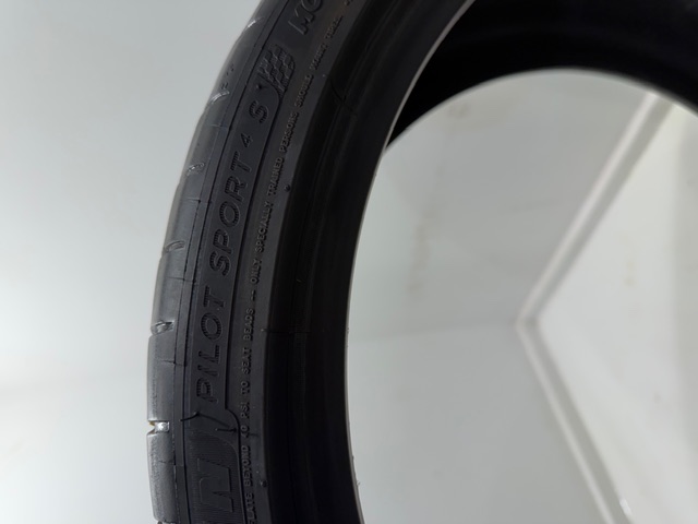 Low Mile Michelin Pilot Sport 4s 275/30ZR 20 (Pair)