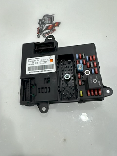 2008-2013 C6 Corvette BCM Fuse Box 25879086