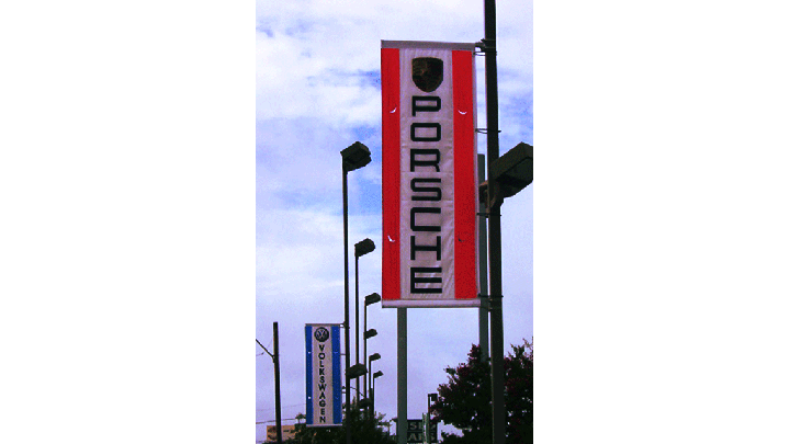 Car Dealer / Lot Flags