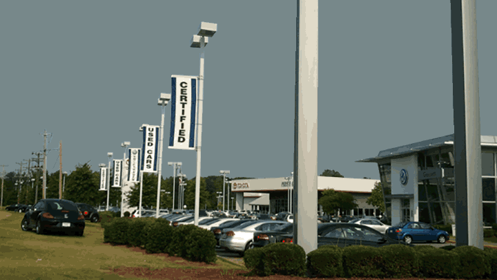 Car Dealer / Lot Flags