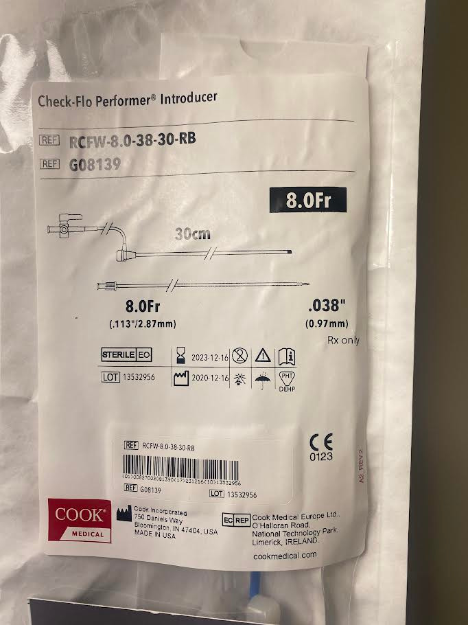 Performer 8Fr. 30cm PERFORMER Introducer Sheath