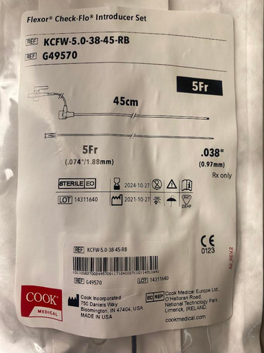 Flexor ® Introducer Check-Flo Valve 5Fr