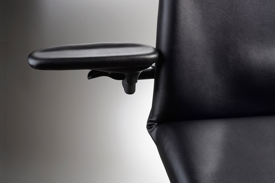 Midmark 647 Podiatry Chair | Exam Tables Direct