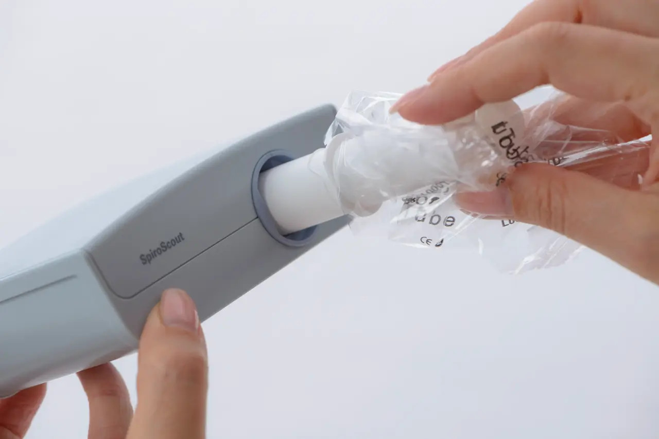 Schiller SpiroScout Spirometer | Exam Tables Direct