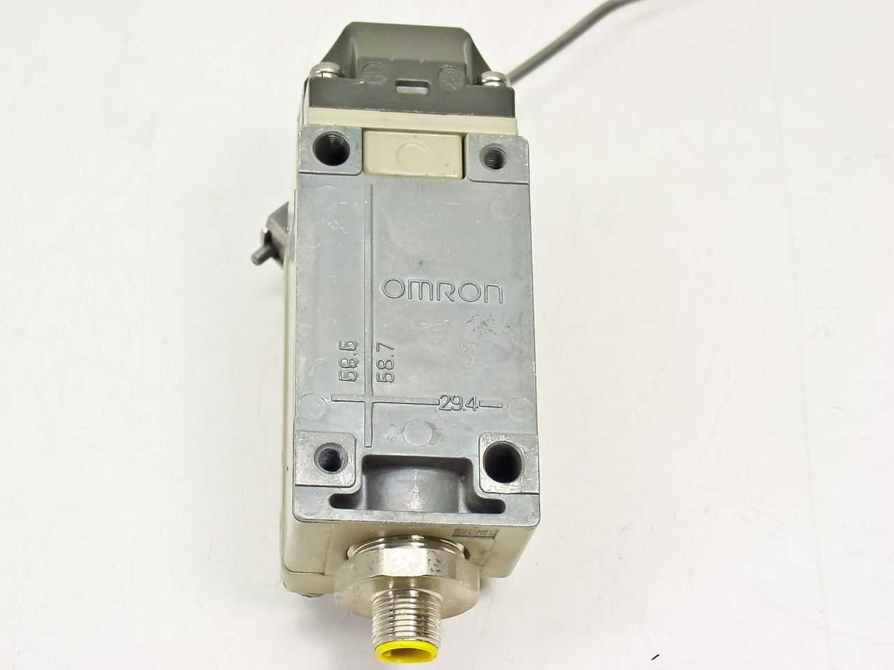 Omron D4A-1101N Limit Switch