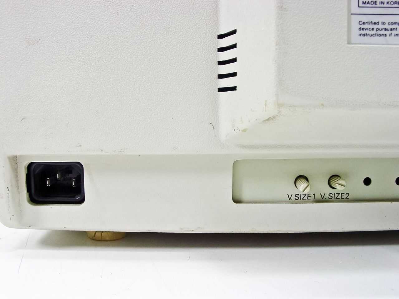 IBM 5154-001 13" EGA Enhanced Color Display Monitor