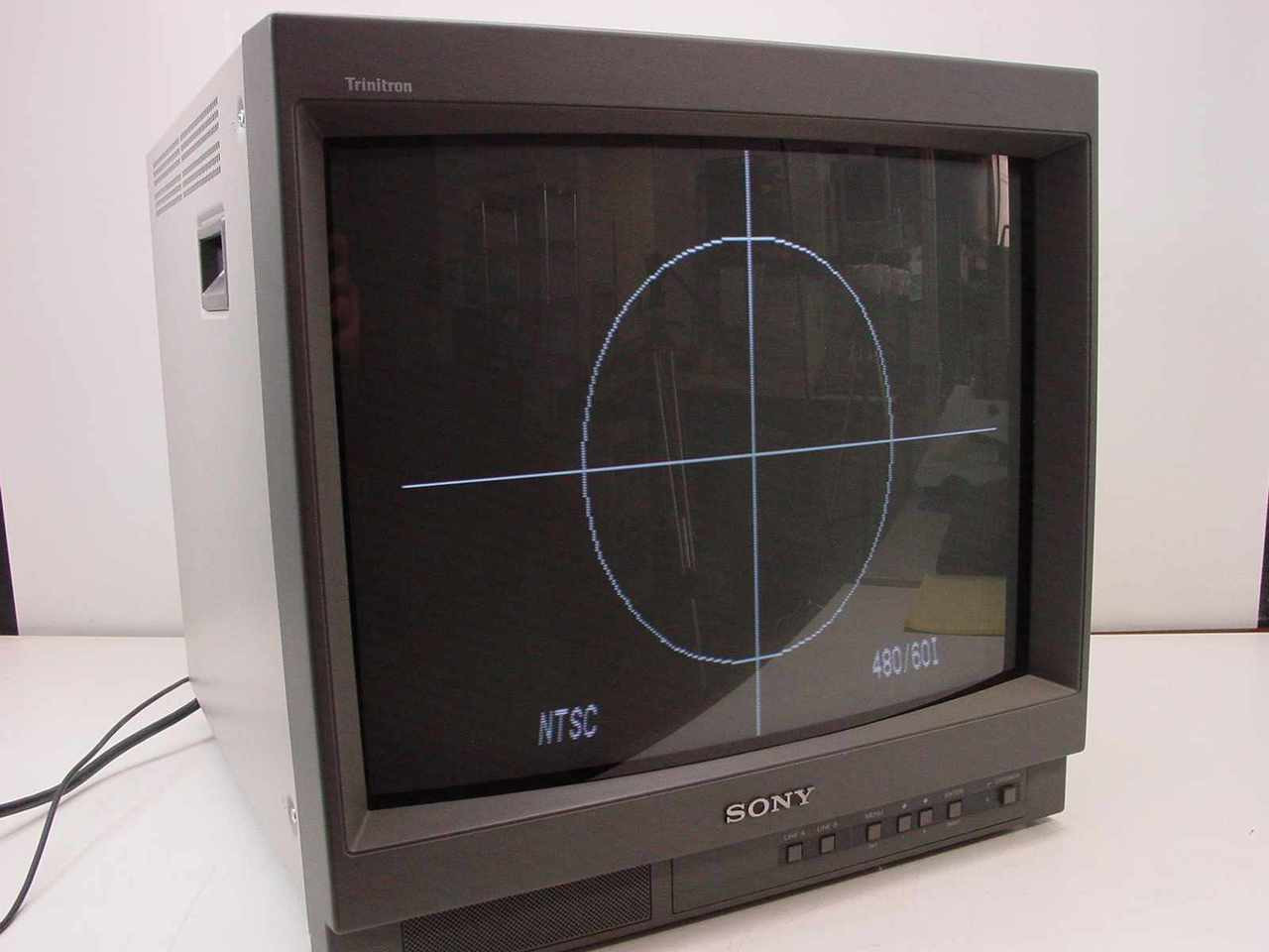 Sony PVM-20L1 HR Trinitron Color Video Production Monitor 19"