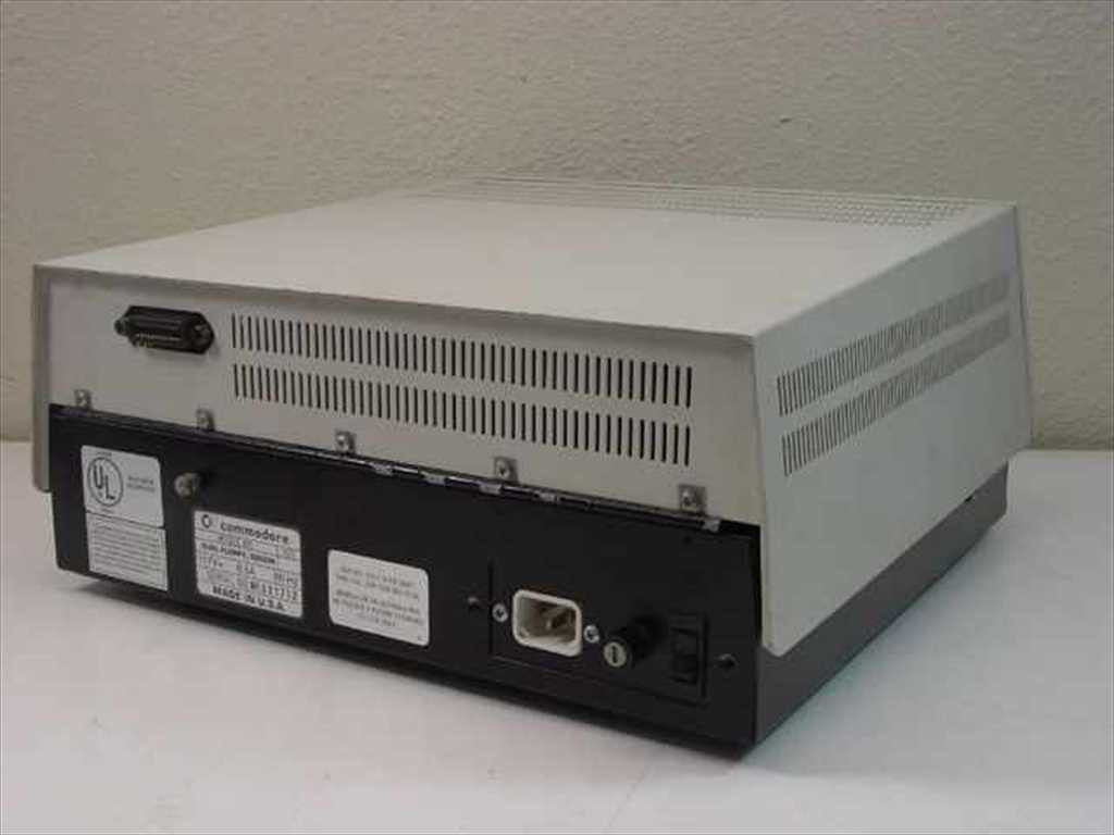 Commodore CBM 8050M 8000 PET Series Dual Drive Floppy Disk - Rare