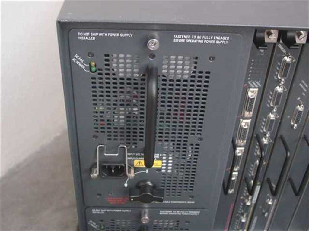 Cisco Cisco7000 Router Loaded with Cards & Power Supplies