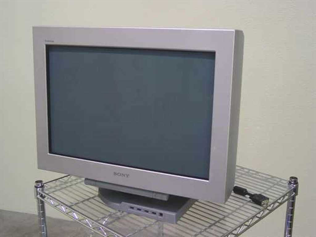 Sony GDM-FW900 24" Trintron Color Graphic Display