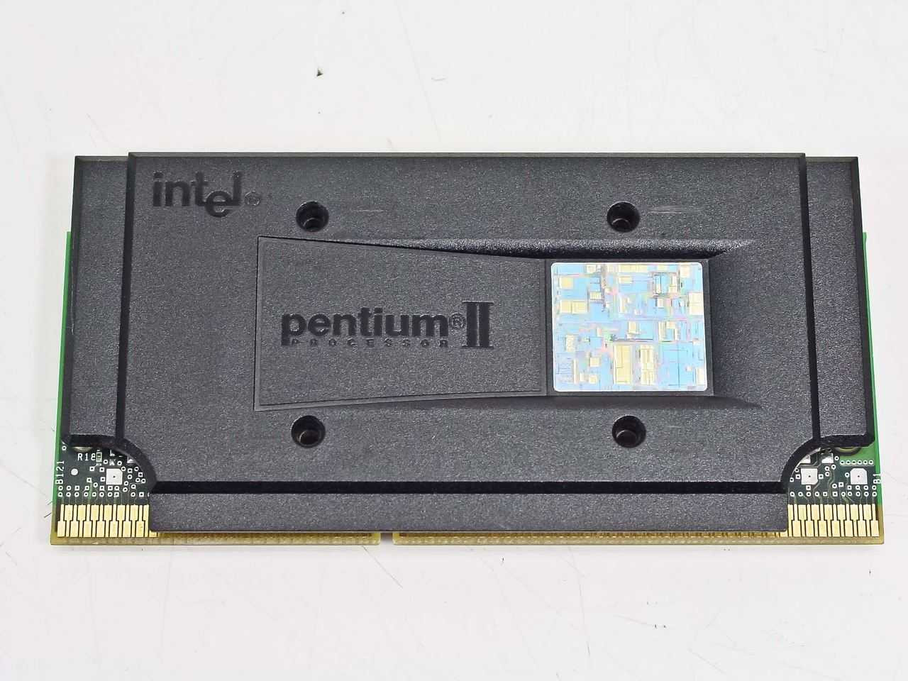 Intel SL356 Pentium II 350 MHz CPU/Microprocessor Bus:100MHz Cache:512KB 2V