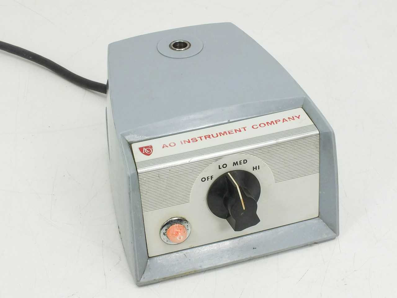 AO Instrument Company 365 T American Optical Microscope Illuminator