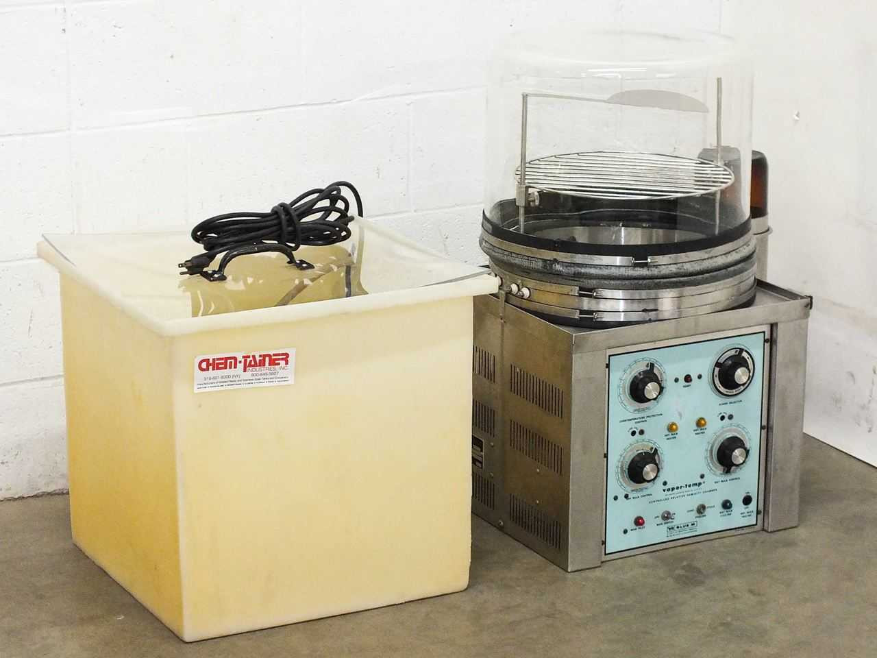 Blue M VP-100AT-1 Relative Humidity Chamber with Plastic Tank