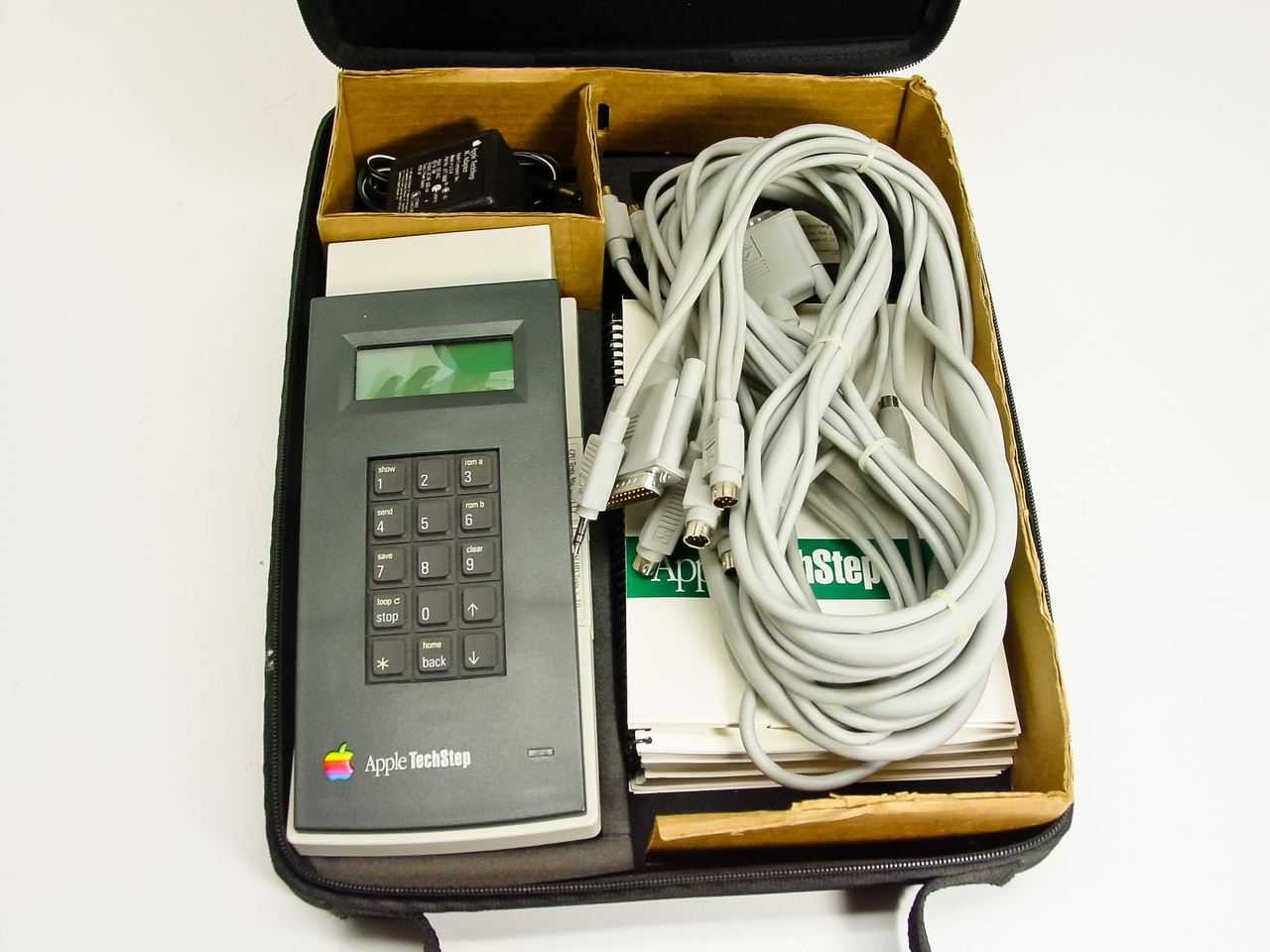 Apple TechStep Computer Repair System with Accessories and Case