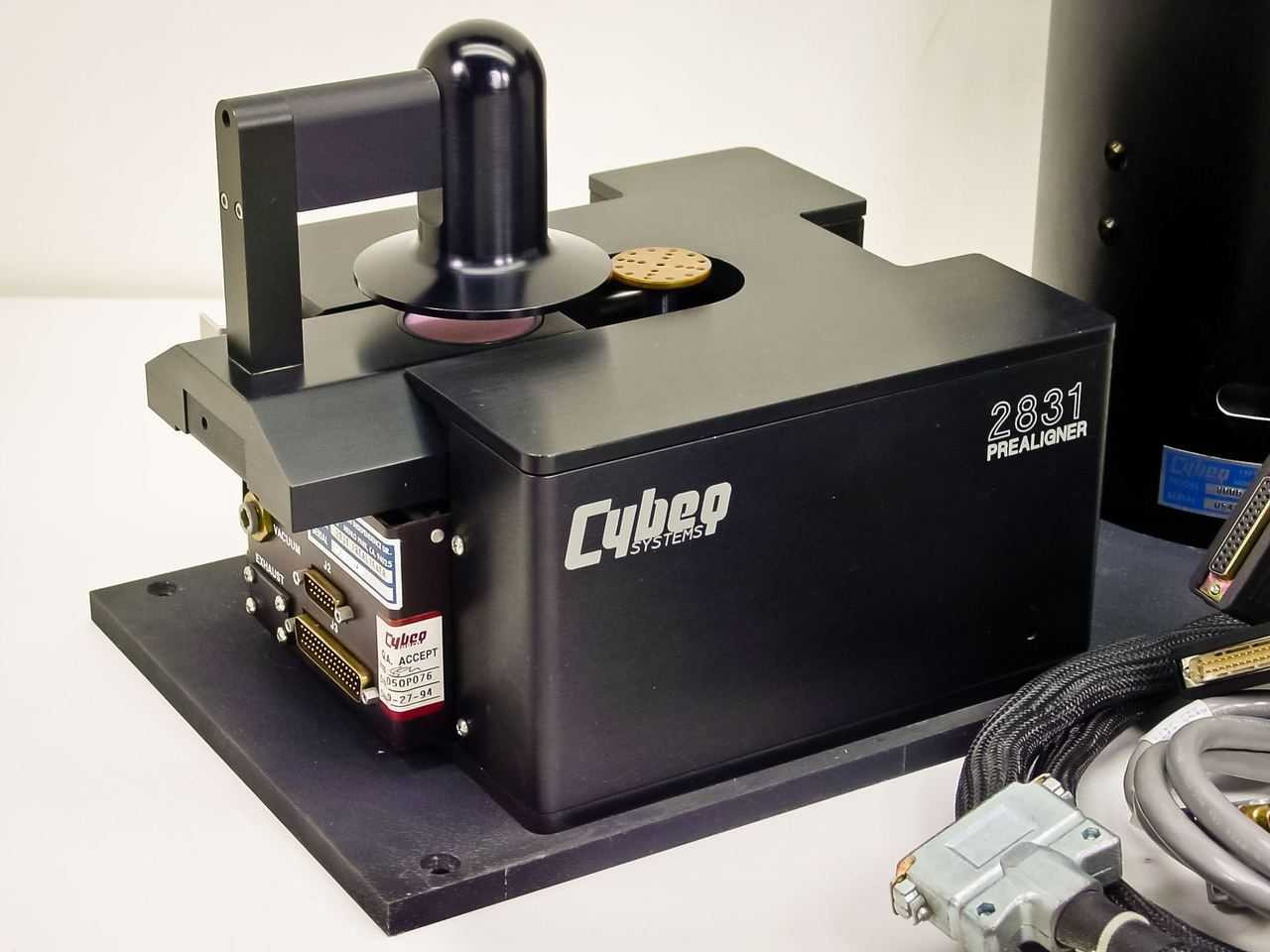 Cybeq 8000 Per4mer Robotic system w/Prealigner cables