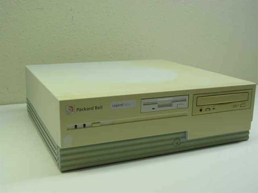 Packard Bell 890391 Pentium 90MHz Desktop Computer