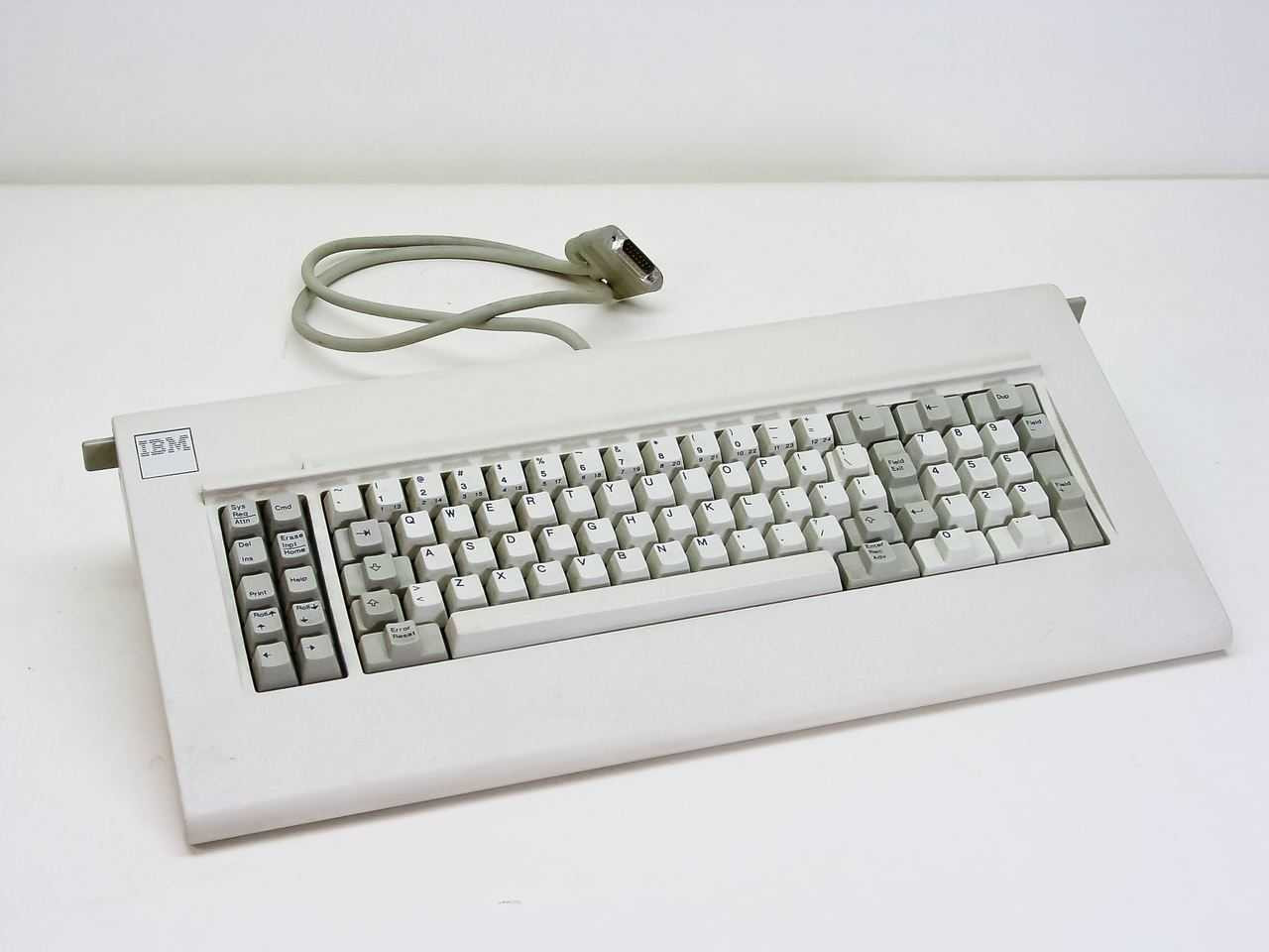 IBM 4176191 74 Key Serial Keyboard