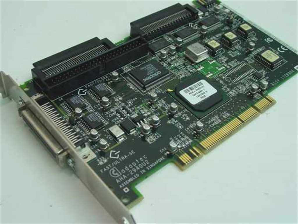 Adaptec Ultra Wide SCSI PCI Controller- 6001026 AHA-2940U2/Gateway 1