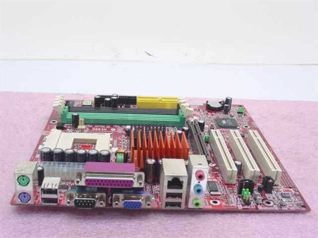 Micro-Star MS-6738 Socket 462 System Board