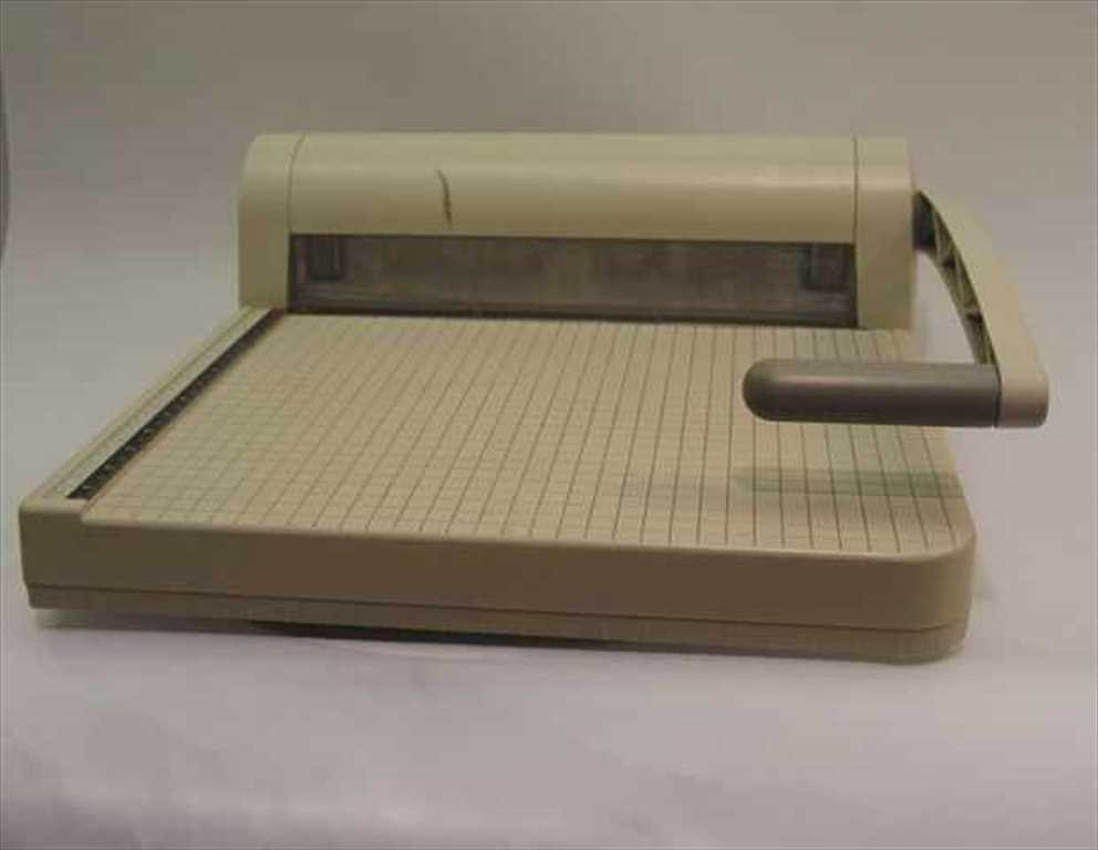 GBC Accusafe Quartet 15" Paper Cutter with
