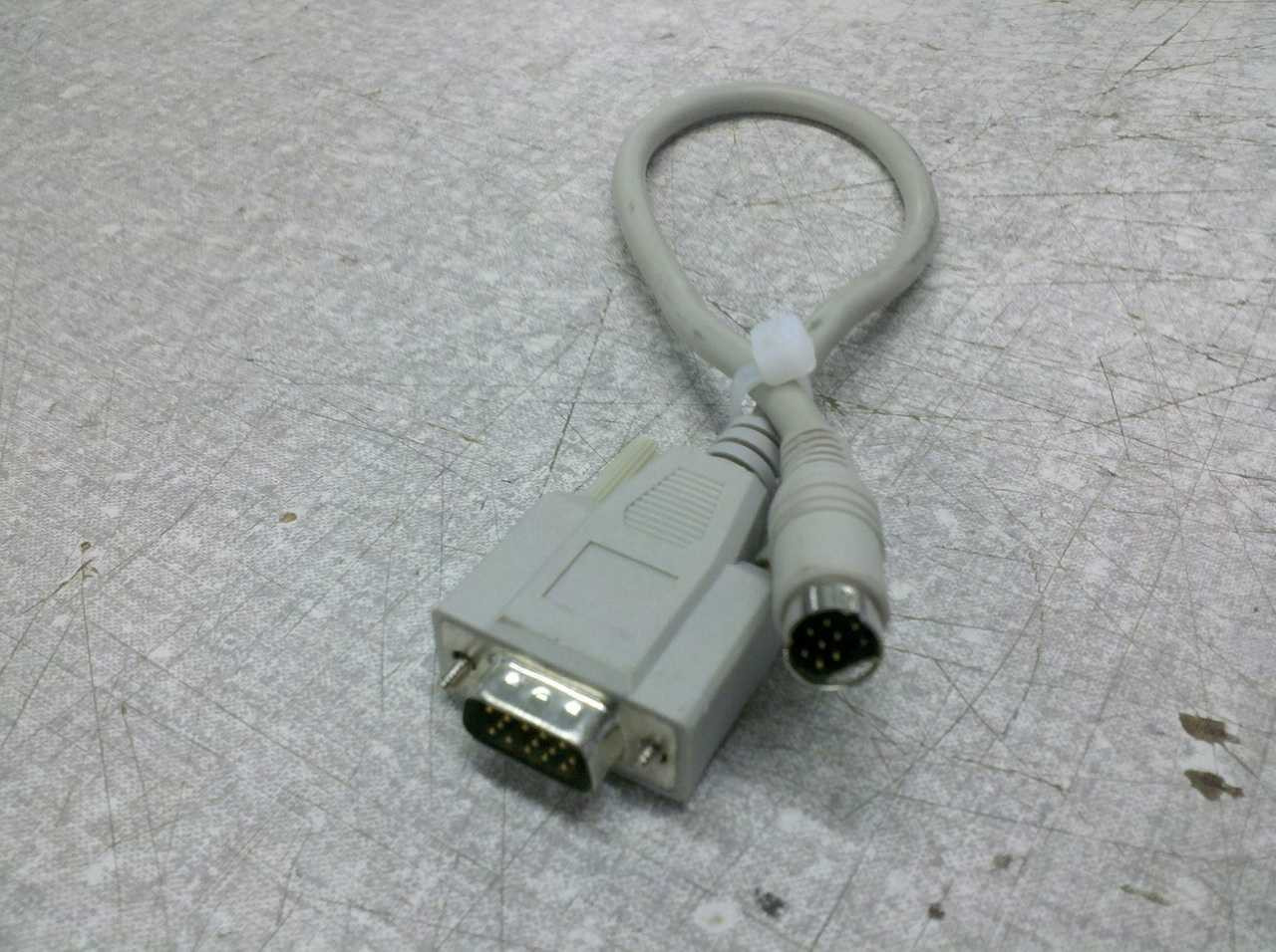 Sigma Designs RealMagic Video Card Cable 9-Pin Round DIN to 15-Pin VGA ...