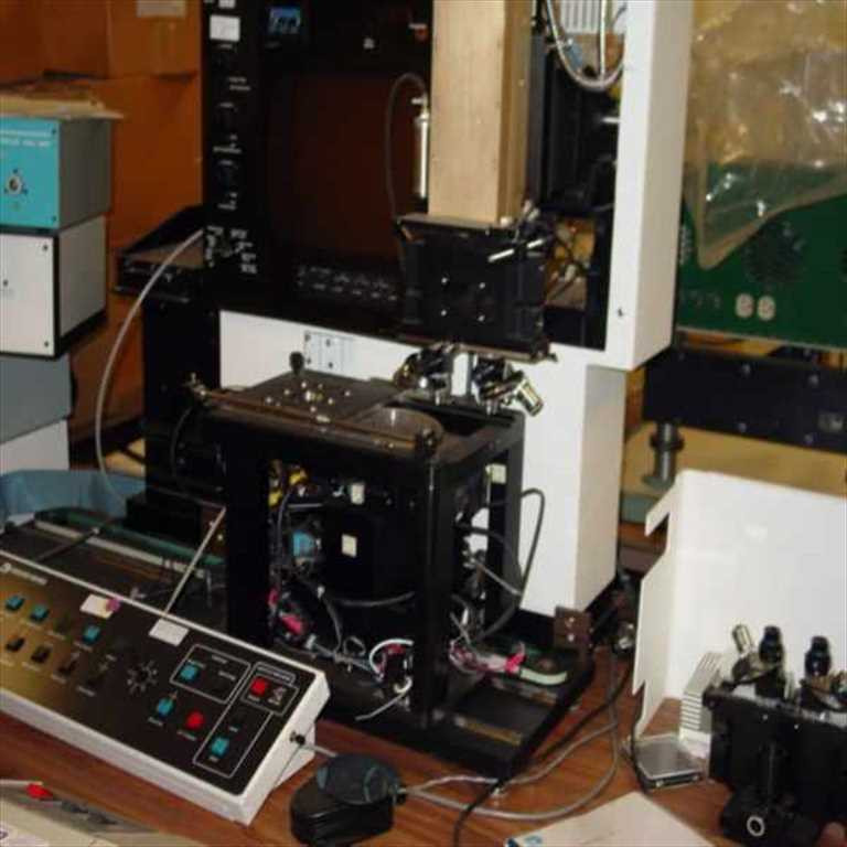 Research Devices MAS-500B Wafer to Wafer Alignment system